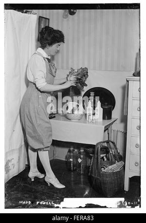Maud Powell was an American violinist, known for her pioneering career ...