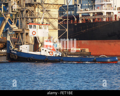 The Zuidpool (ENI 02309795) is pushing the Marika (ENI 02317283) at the ...