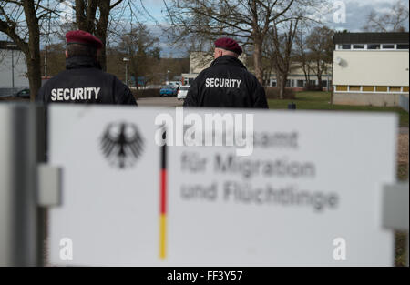 Norman Schmidt (R) and Werner Baestle, security guards with Siba ...