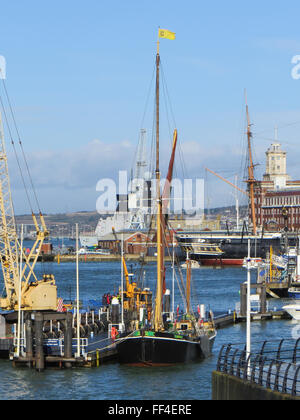 Mast and sails with flag of the Thames sailing barge Mirosa Stock Photo ...
