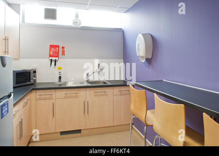 Modern office kitchen and breakout Stock Photo - Alamy