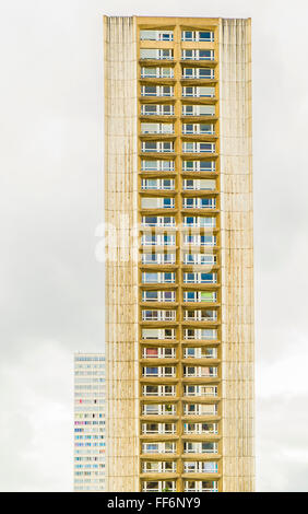 HIGH RISE APARTMENT BUILDINGS I PARIS Stock Photo - Alamy