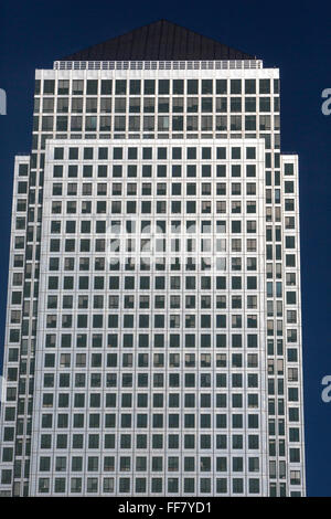 The iconic pyramid roof of landmark skyscraper, One Canada Square in ...