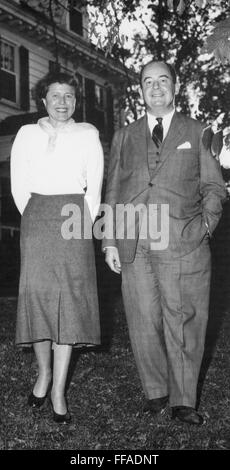 John von Neumann (1903-1957), Hungarian-American mathematician whose ...