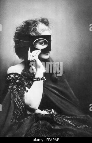 COUNTESS OF CASTIGLIONE /n(1835-1899). Virginia Oldoini Verasis ...