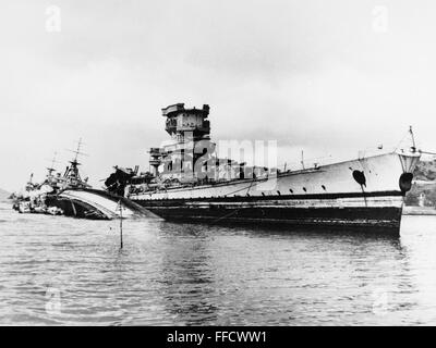 WORLD WAR II: FRENCH FLEET. /nThe cruiser 'Dupleix' laying in Toulon ...