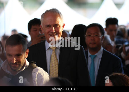 Opposition leader Bill Shorten arrives at the Croydon Hills Primary ...