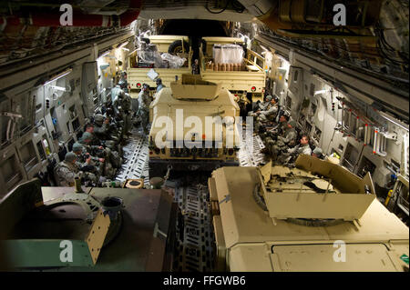 82nd Airborne Division Soldiers at Joint Security Station Loyalty ...