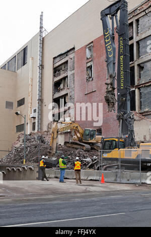 THE WRECKING CREW Stock Photo - Alamy