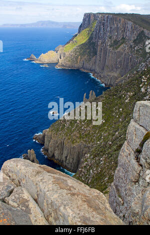 Tasman Peninsula cliffs near Cape Pillar Stock Photo - Alamy
