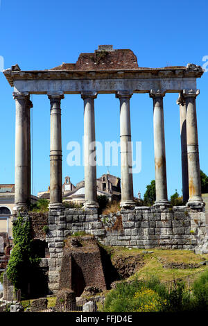 Temple of Saturn in Roman Forum - night view Stock Photo - Alamy