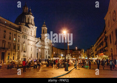Piazza Navona at night Stock Photo - Alamy