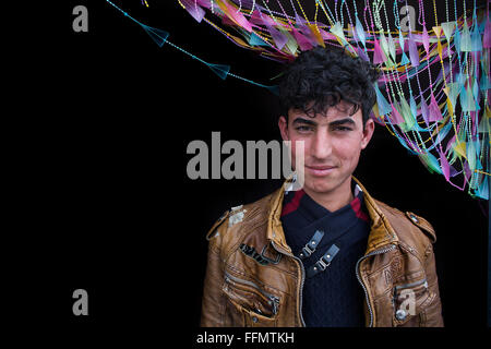 refugee men in Arbat refugee camp in Northern Iraq Stock Photo - Alamy