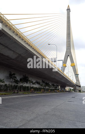 Modern bridge in big city Stock Photo - Alamy