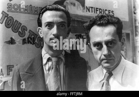 Man Ray And Salvador Dali, 1934 Stock Photo - Alamy