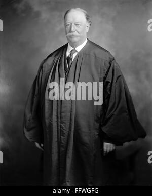 Former President William H. Taft, in judicial robes as Chief Justice of ...