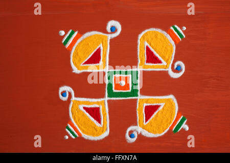 Rangoli India rangoli; sand painting; sand paintings; art; craft; color ...