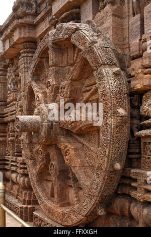 Wheel of chariot of god sun at Sun temple, Orissa, India Unesco World ...