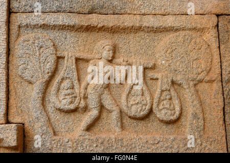 Statue of Shravan bal, Ramchandra temple, Hazara rama, Hampi ...