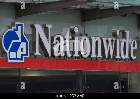 Nationwide Bank Sign Logo Stock Photo - Alamy