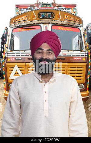 A sikh truck driver Stock Photo - Alamy