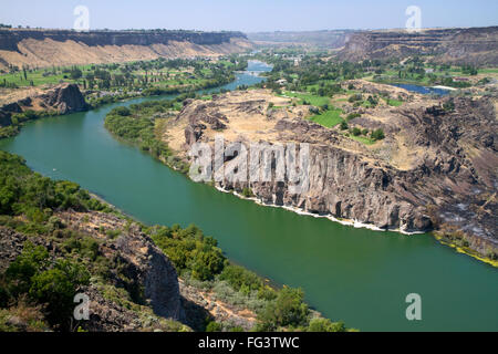 Blue Lakes Country Club golf course and the Perrine Bridge in the Snake ...