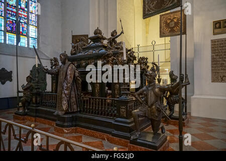 Tomb in Frauenkirche (Munich Cathedral), Frauenplatz, Munich (Munchen ...