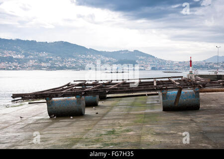 Raft culture of mussels Stock Photo - Alamy