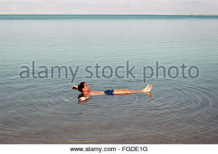 man floating at the dead sea Stock Photo: 56177123 - Alamy