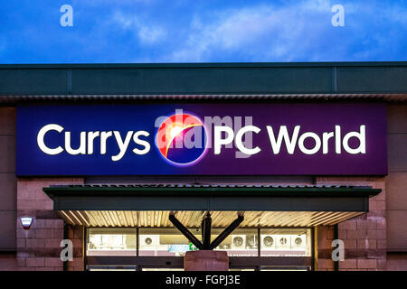 Currys PCWorld, PC World, shop front, sign, logo, Kings Lynn, Norfolk 2 ...