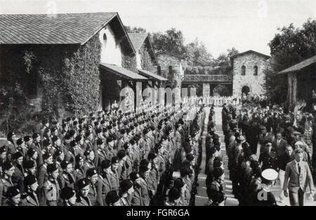 opera nazionale balilla, fascism Stock Photo - Alamy