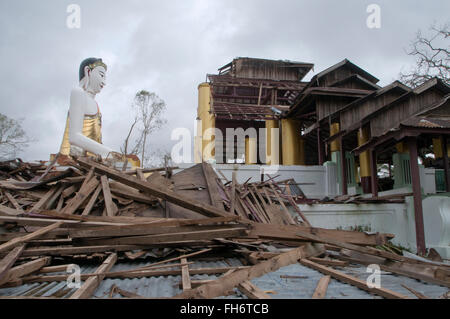 May 1, 2008 - Tropical Cyclone Nargis in the Bay of Bengal at 04:40 UTC ...