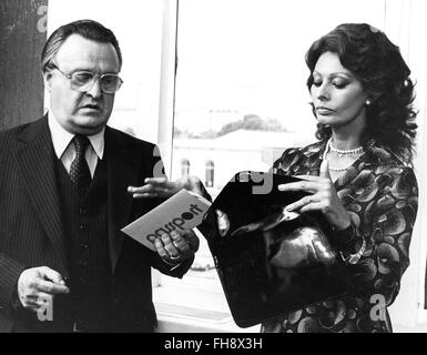 movie, "Firepower", GBR 1979, director: Michael Winner, photo call with ...