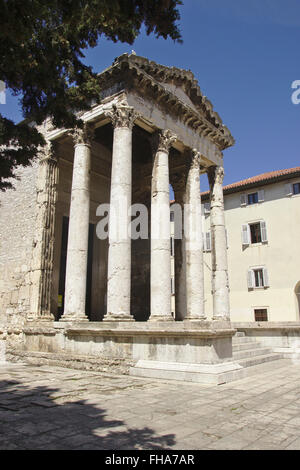 Augustov hram, Roman Temple of Augustus with Corinthian columns in the ...