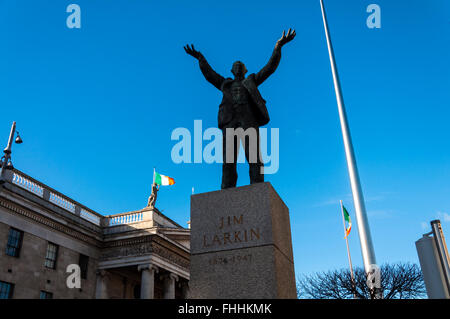 The statue of James (Big Jim) Larkin on O'Connell street, Dublin Stock ...