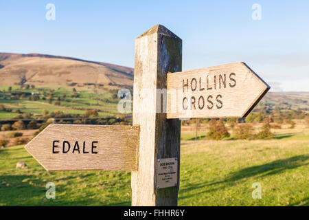Signpost for Edale and Hollins Cross, Peak District National Park ...