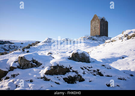 Kelso Scotland in winter snow - town centre street Stock Photo - Alamy