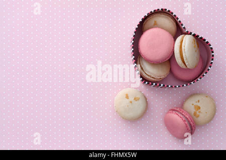 Macarons heart-shaped gift box Stock Photo - Alamy