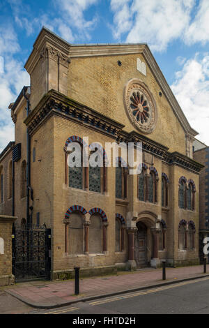 Historic synagogue on Middle Street in Brighton, East Sussex, England ...