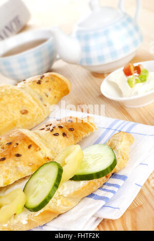 Fresh and bright continental breakfast table Stock Photo - Alamy