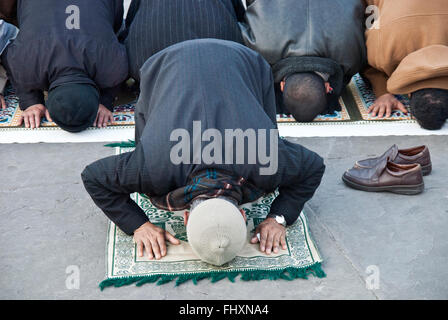 Imam leading prayers, in Trafalgar square Stock Photo - Alamy