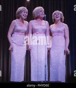 KAYE SISTERS UK vocal trio in 1964. Photo Tony Gale Stock Photo - Alamy