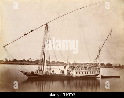 Dahabeah or Nile Boat, Egypt Stock Photo - Alamy