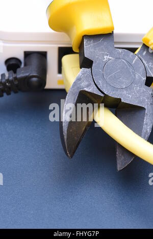 cut off cable Stock Photo - Alamy