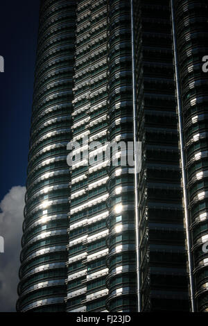 Petronas Towers close-up Kuala Lumpur, Malaysia Stock Photo - Alamy