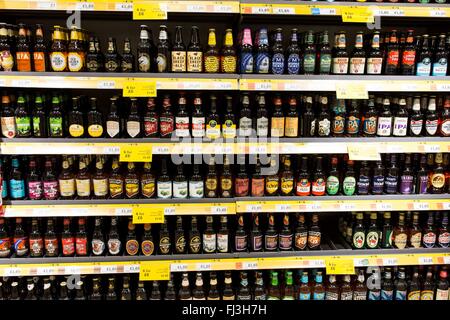 Craft beer and ales on sale in a Morrisons supermarket Stock Photo - Alamy