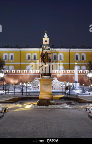 Statue of Patriarch Hermogenes in Alexander Gardens near the Kremlin ...