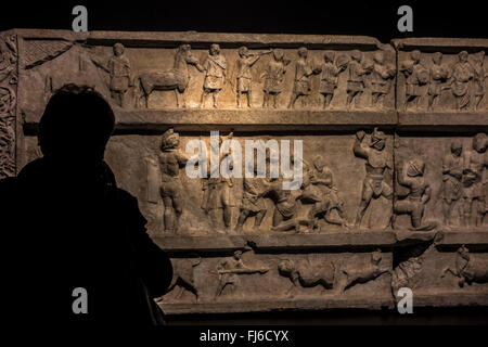 Bas-relief depicting pompa triumphalis / opening ceremony with ...