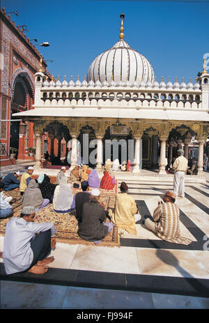 Ajmer Sharif dargah, Rajasthan. Shrine dome and neighboring buildings ...