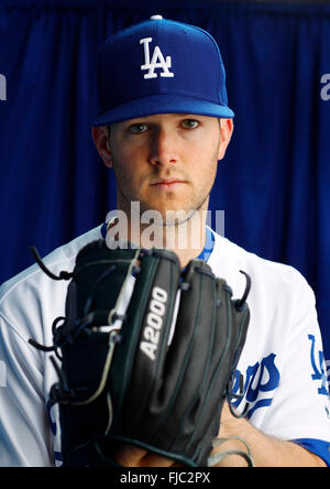 Los Angeles Dodgers pitcher Alex Vesia throws to the plate during the ...